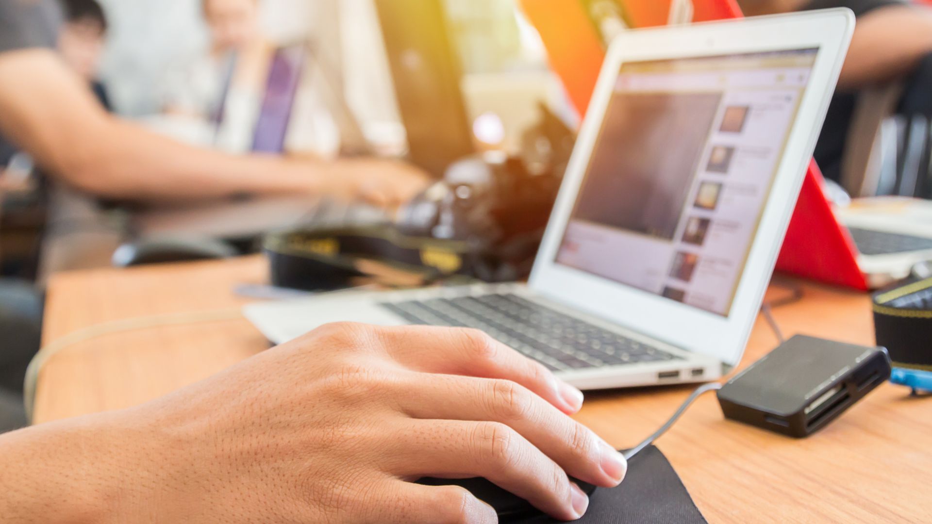 Webinar: “Herramientas No-Code para descubrir audiencias de contenidos en YouTube” - Postgrados ...