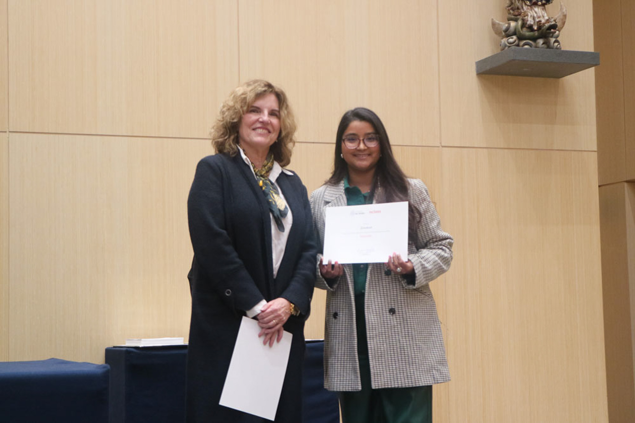 Tenemos nuevos titulados de los programas eClass en Derecho